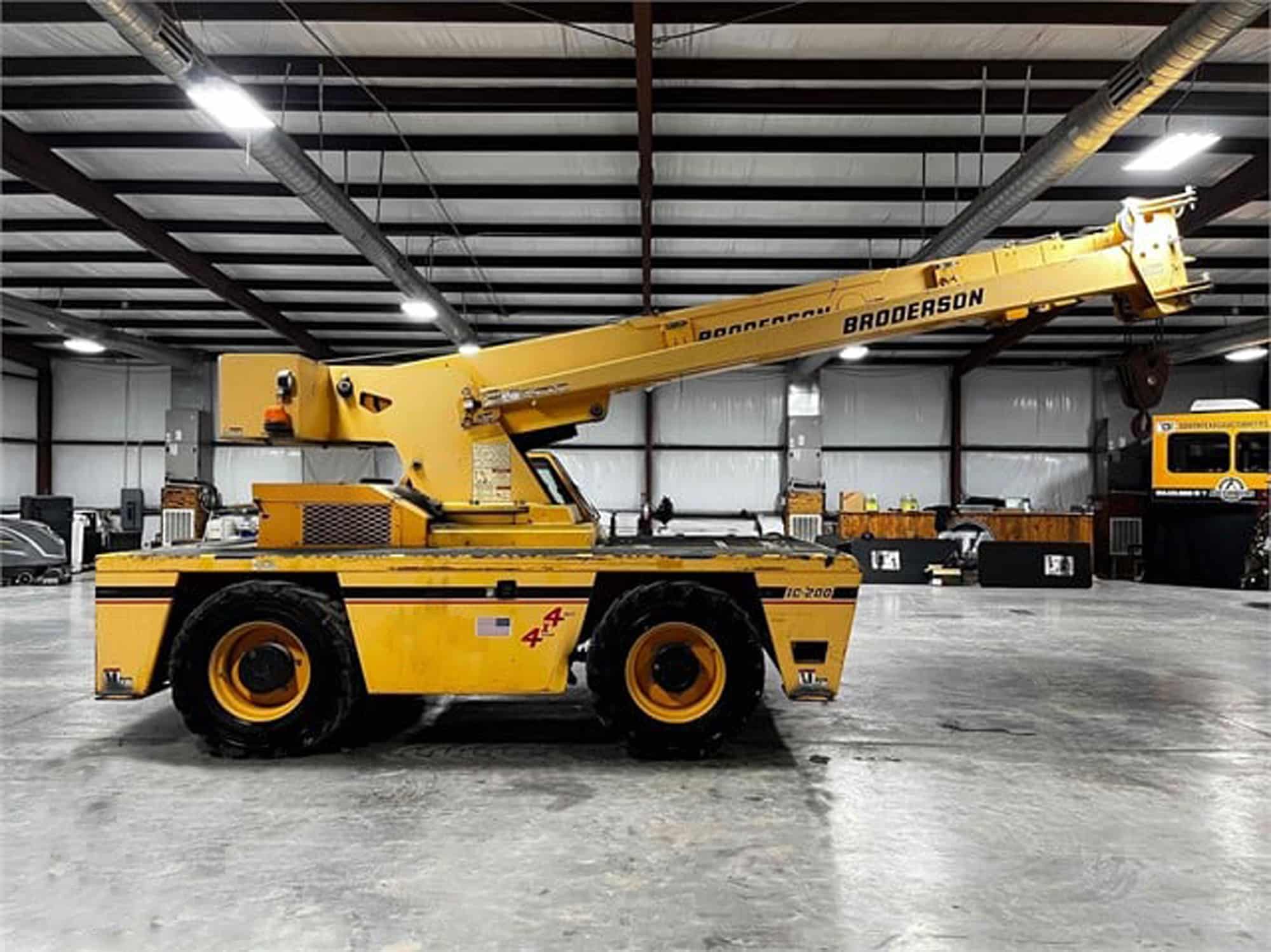 2014 Broderson IC-200-3H #2315